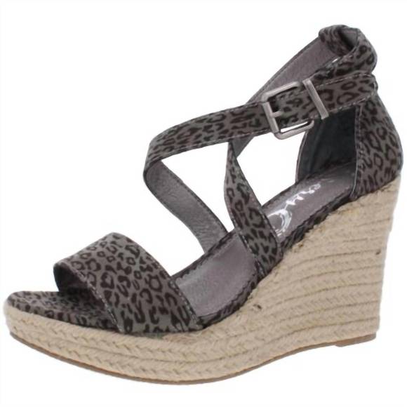 Very G | Shoes | New Very G Patti Espadrille Wedge Sandal In Grey ...